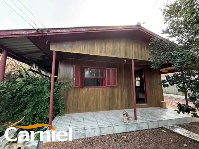 Casa / Sobrado para Venda em Cidreira/RS Centro 4 Quartos