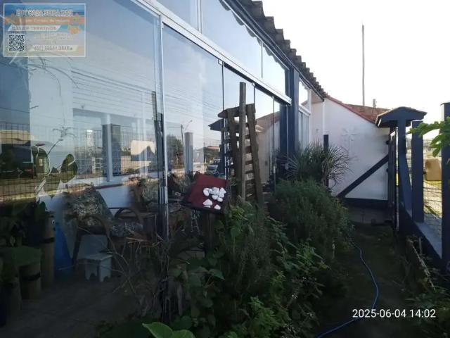 Casa / Sobrado para Venda em Cidreira/RS Centro 5 Quartos