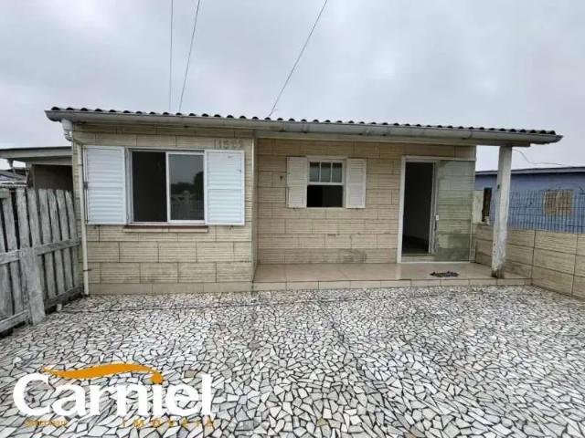 Casa / Sobrado para Venda em Cidreira/RS Centro 5 Quartos