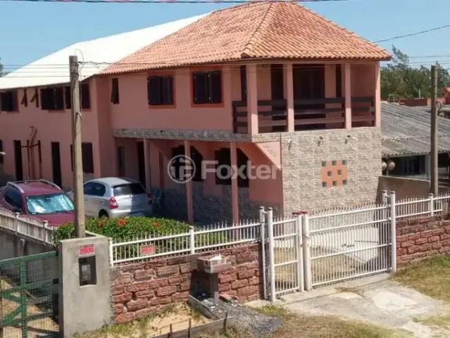 Casa / Sobrado para Venda em Cidreira/RS Centro 6 Quartos