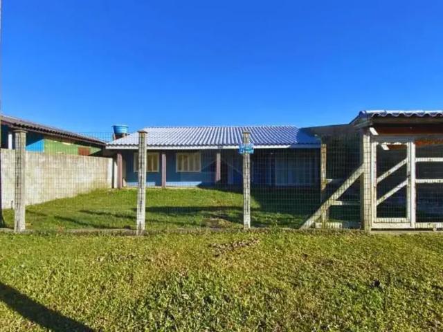 Casa / Sobrado para Venda em Cidreira/RS Centro 6 Quartos