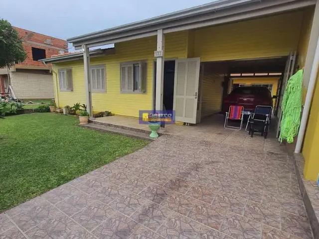 Casa / Sobrado para Venda em Cidreira/RS Centro