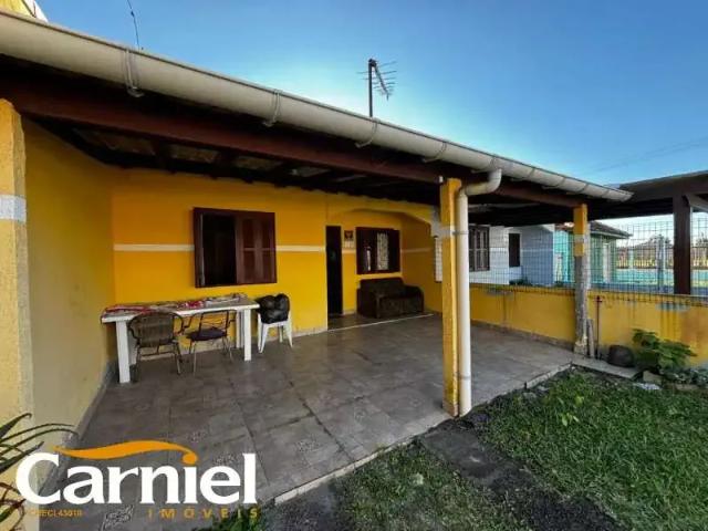 Casa / Sobrado para Venda em Cidreira/RS Centro 2 Quartos