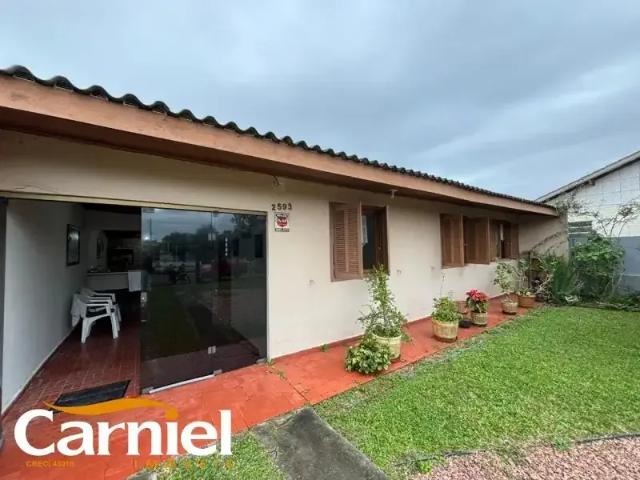 Casa / Sobrado para Venda em Cidreira/RS Centro 2 Quartos
