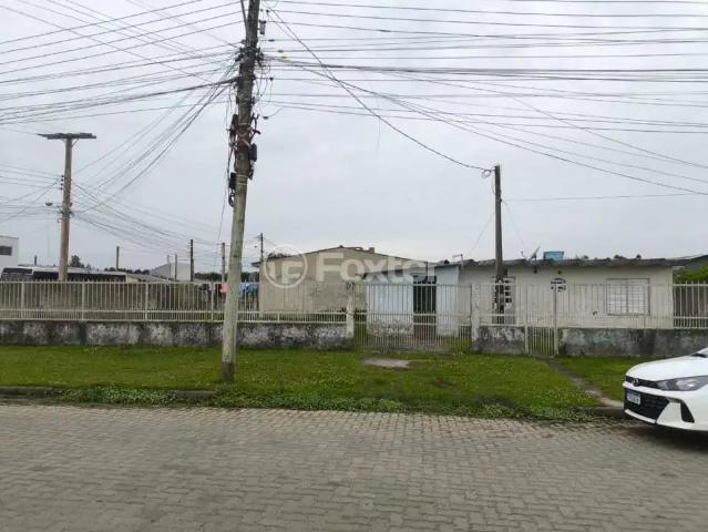 Casa / Sobrado para Venda em Cidreira/RS Centro 2 Quartos