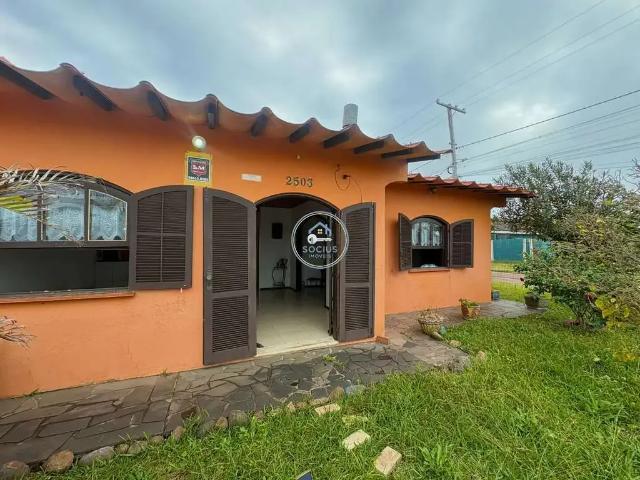 Casa / Sobrado para Venda em Cidreira/RS Centro 2 Quartos