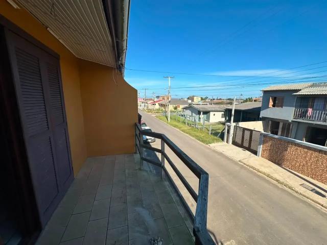 Casa / Sobrado para Venda em Cidreira/RS Centro 2 Quartos