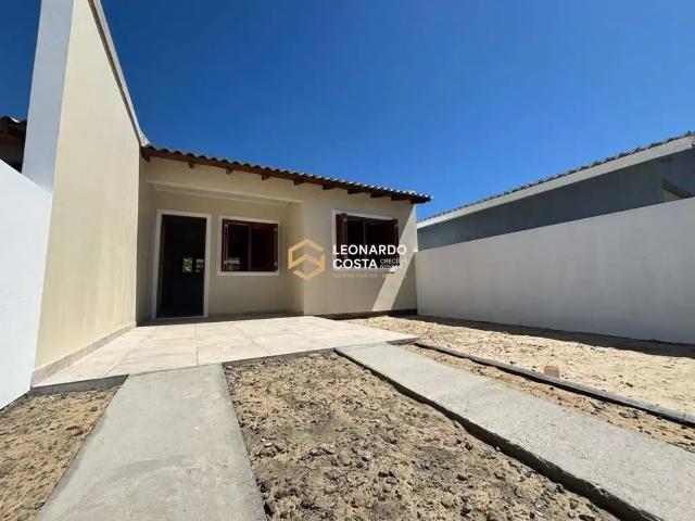 Casa / Sobrado para Venda em Cidreira/RS Centro 2 Quartos