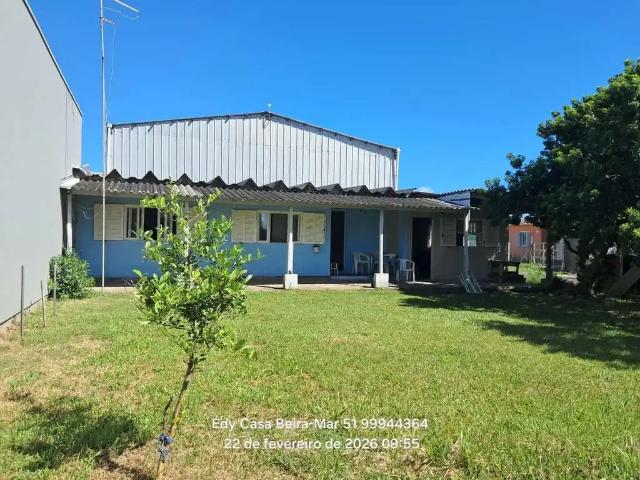 Casa / Sobrado para Venda em Cidreira/RS Centro 2 Quartos