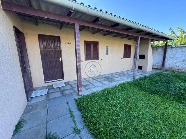 Casa / Sobrado para Venda em Cidreira/RS Centro 2 Quartos