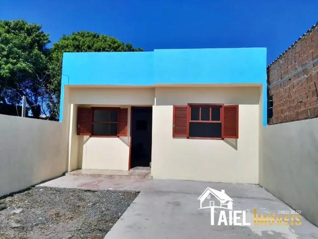 Casa / Sobrado para Venda em Cidreira/RS Centro 2 Quartos