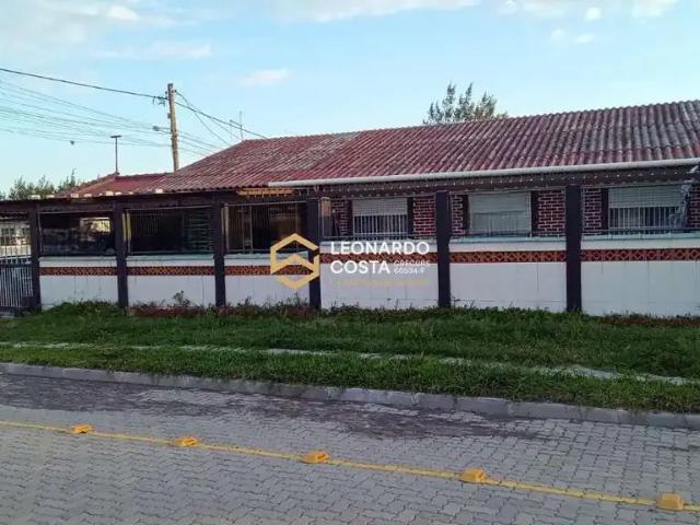 Casa / Sobrado para Venda em Cidreira/RS Centro 3 Quartos