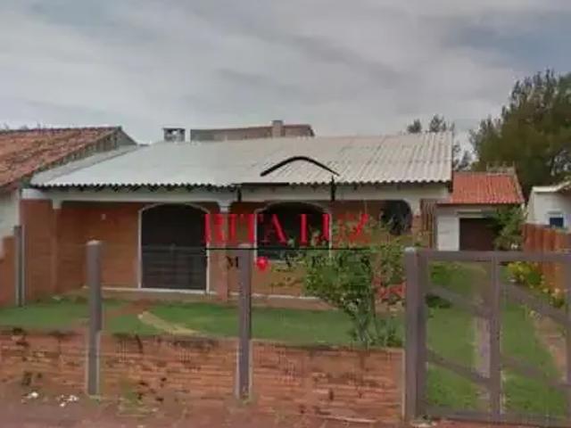Casa / Sobrado para Venda em Cidreira/RS Centro 3 Quartos