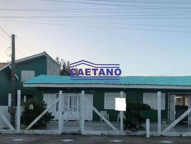 Casa / Sobrado para Venda em Cidreira/RS Centro 3 Quartos