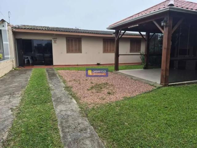 Casa / Sobrado para Venda em Cidreira/RS Centro 3 Quartos