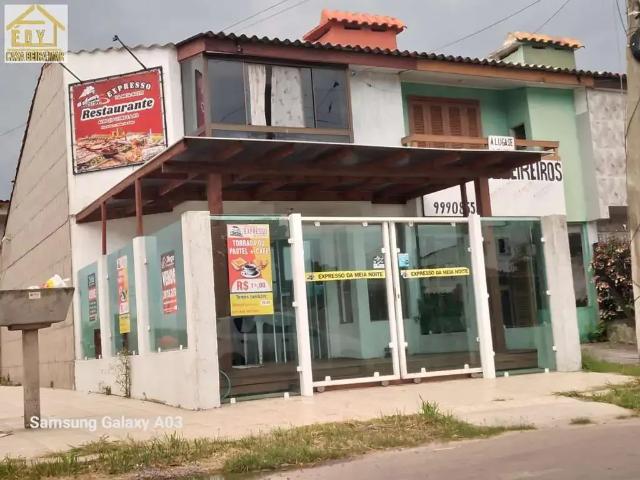 Casa / Sobrado para Venda em Cidreira/RS Centro 3 Quartos