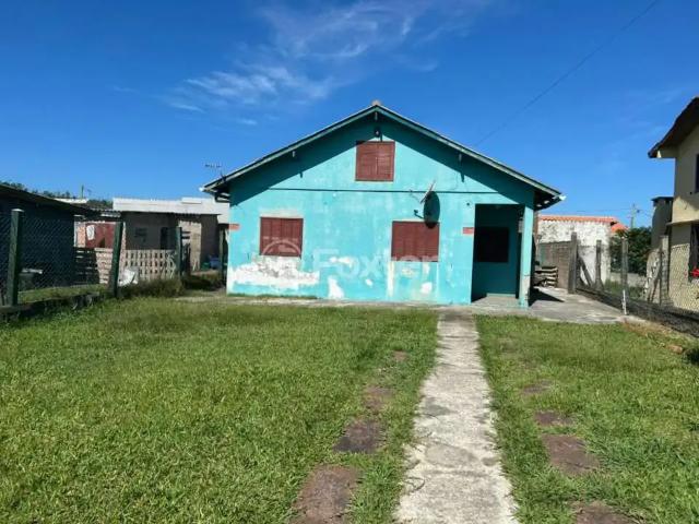 Casa / Sobrado para Venda em Cidreira/RS Centro 3 Quartos