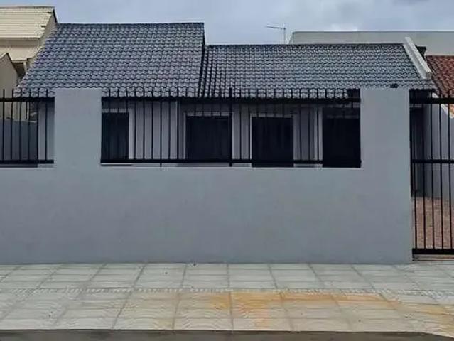 Casa / Sobrado para Venda em Cidreira/RS Centro 3 Quartos