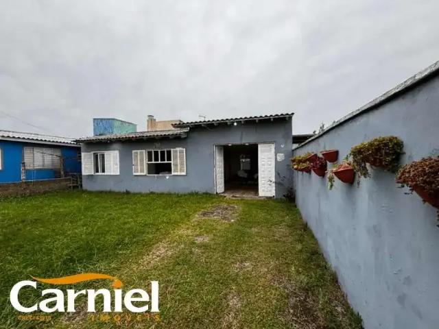 Casa / Sobrado para Venda em Cidreira/RS Centro 3 Quartos