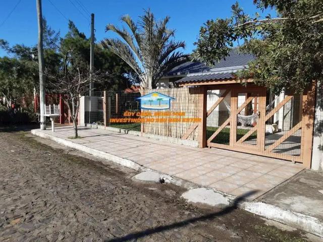 Casa / Sobrado para Venda em Cidreira/RS Centro 3 Quartos