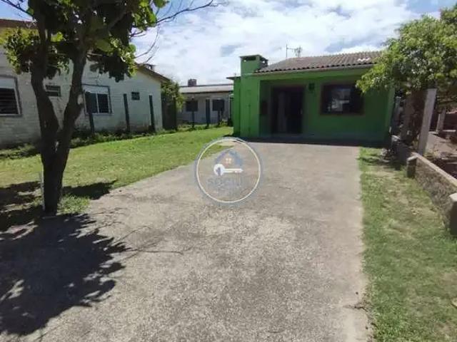 Casa / Sobrado para Venda em Cidreira/RS Centro 3 Quartos