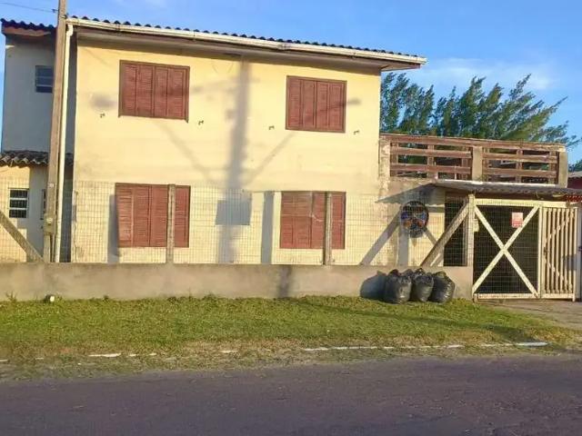 Casa / Sobrado para Venda em Cidreira/RS Costa do Sol 5 Quartos