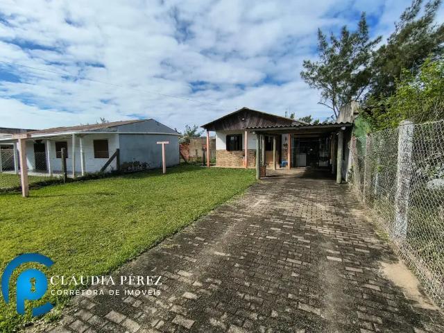 Casa / Sobrado para Venda em Cidreira/RS Costa do Sol 2 Quartos