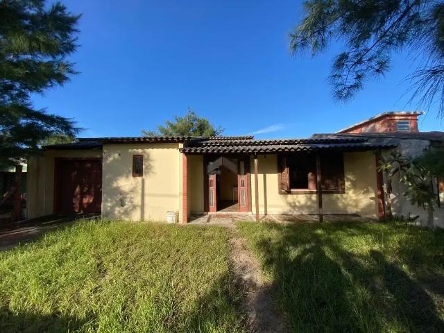 Casa / Sobrado para Venda em Cidreira/RS Costa do Sol 2 Quartos
