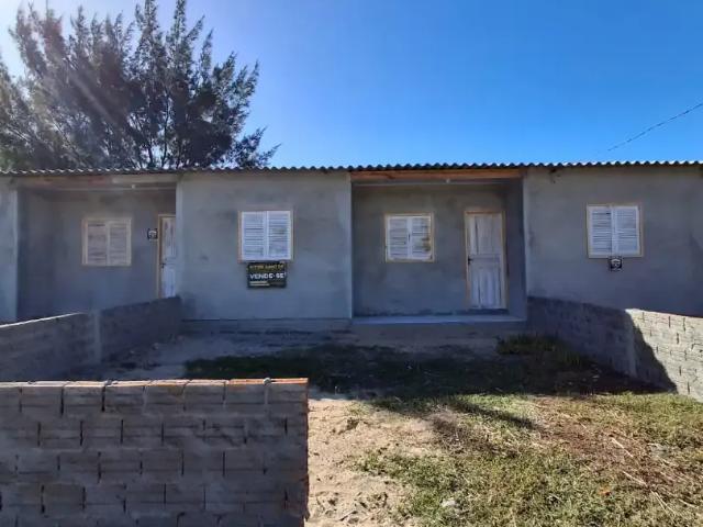 Casa / Sobrado para Venda em Cidreira/RS Costa do Sol 2 Quartos