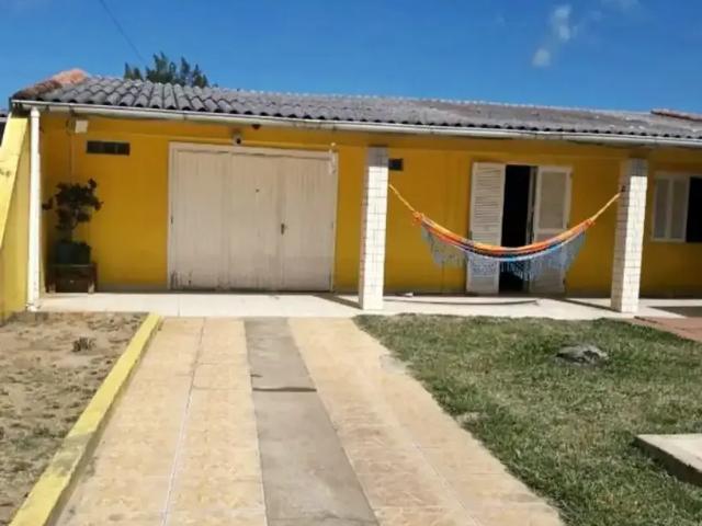 Casa / Sobrado para Venda em Cidreira/RS Costa do Sol 3 Quartos