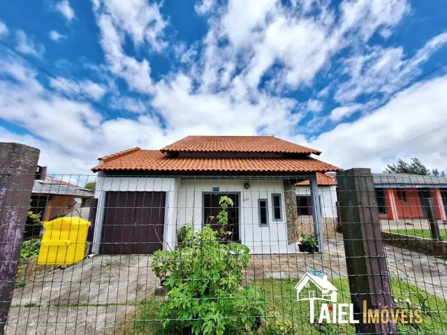 Casa / Sobrado para Venda em Cidreira/RS Parque Dos Pinos 3 Quartos