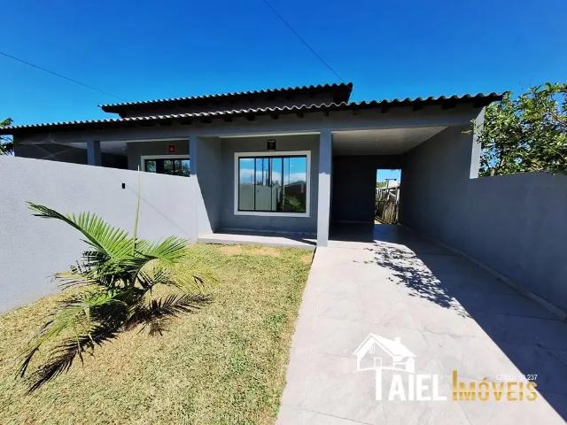 Casa / Sobrado para Venda em Cidreira/RS Parque Dos Pinos 2 Quartos