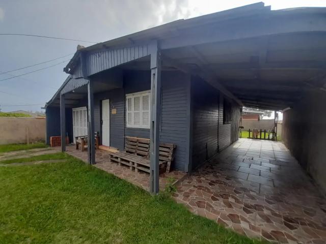 Casa / Sobrado para Venda em Cidreira/RS Salinas 2 Quartos