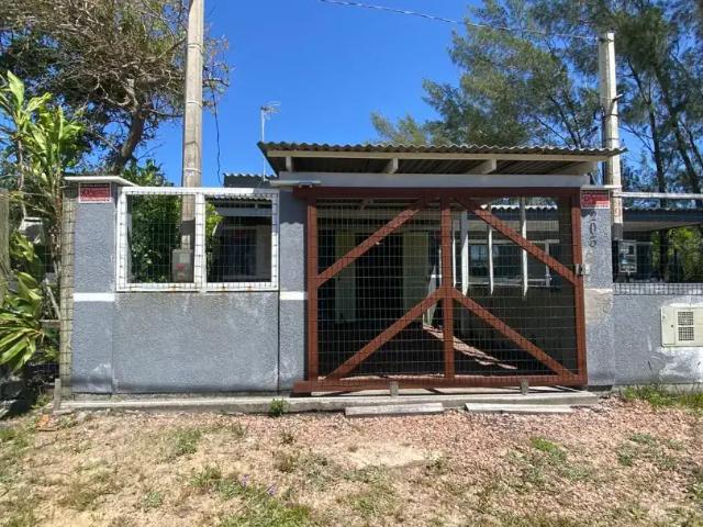 Casa / Sobrado para Venda em Cidreira/RS Salinas 2 Quartos