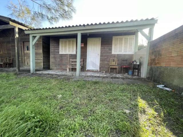 Casa / Sobrado para Venda em Cidreira/RS Salinas 2 Quartos