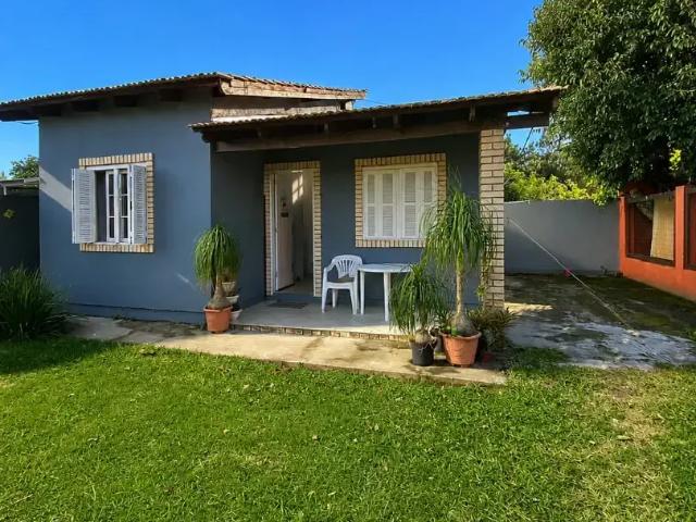 Casa / Sobrado para Venda em Cidreira/RS Salinas 2 Quartos