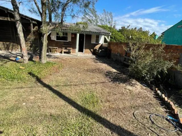 Casa / Sobrado para Venda em Cidreira/RS Salinas 2 Quartos