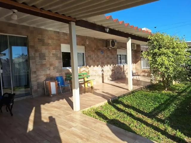 Casa / Sobrado para Venda em Cidreira/RS Salinas 2 Quartos