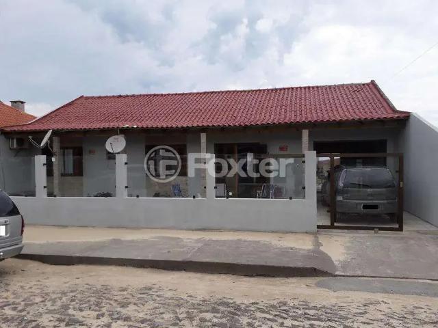 Casa / Sobrado para Venda em Cidreira/RS Salinas 7 Quartos