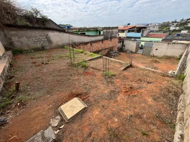Casa / Sobrado para Venda em Contagem/MG Nacional 2 Quartos