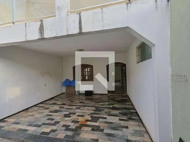 Casa / Sobrado para Venda em Contagem/MG Nacional 3 Quartos