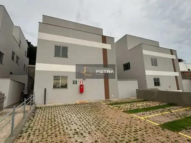 Casa / Sobrado para Venda em Contagem/MG Nacional 3 Quartos