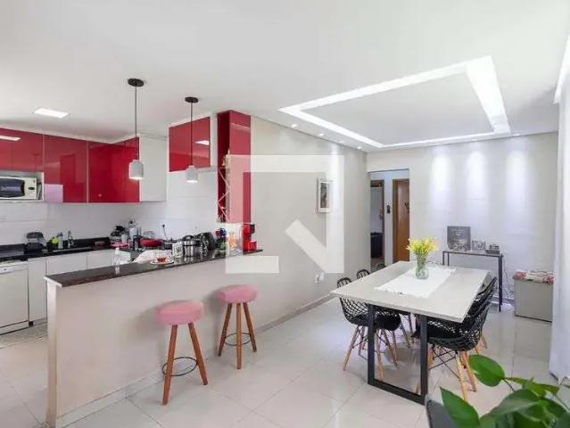 Casa / Sobrado para Venda em Contagem/MG Nacional 3 Quartos