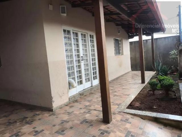 Casa / Sobrado para Venda em Contagem/MG Nazaré 3 Quartos