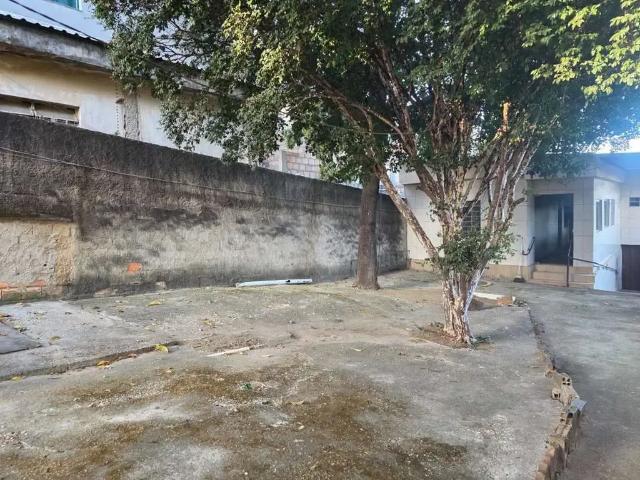 Casa / Sobrado para Venda em Contagem/MG Novo Progresso 3 Quartos