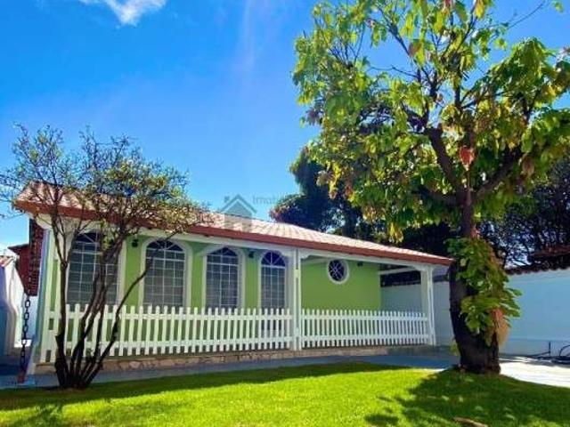Casa / Sobrado para Venda em Contagem/MG Alvorada 3 Quartos