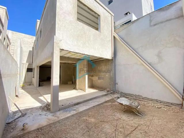 Casa / Sobrado para Venda em Contagem/MG Alvorada 3 Quartos