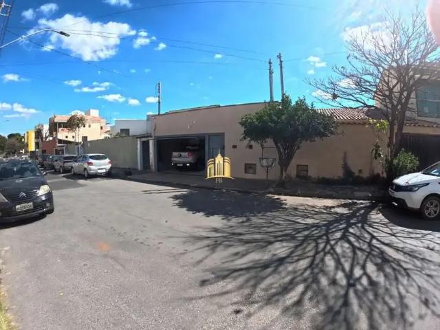 Casa / Sobrado para Venda em Contagem/MG Alvorada 3 Quartos