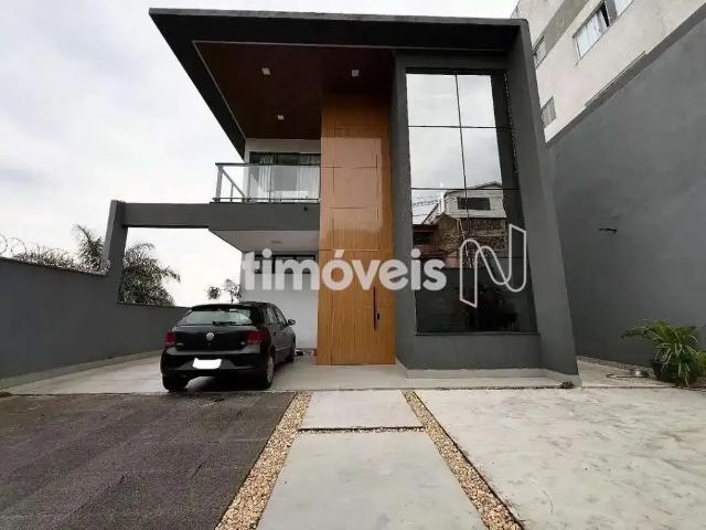 Casa / Sobrado para Venda em Contagem/MG Arvoredo 2ª Seção 3 Quartos
