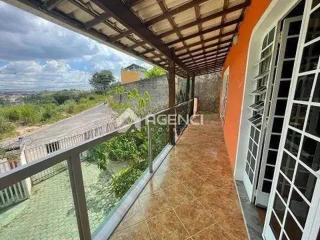 Casa / Sobrado para Venda em Contagem/MG Arvoredo 2ª Seção 3 Quartos